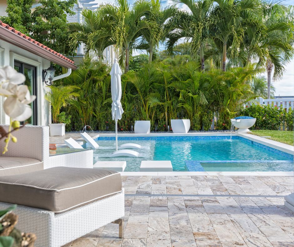 Secrets to stunning small tropical garden design + photos